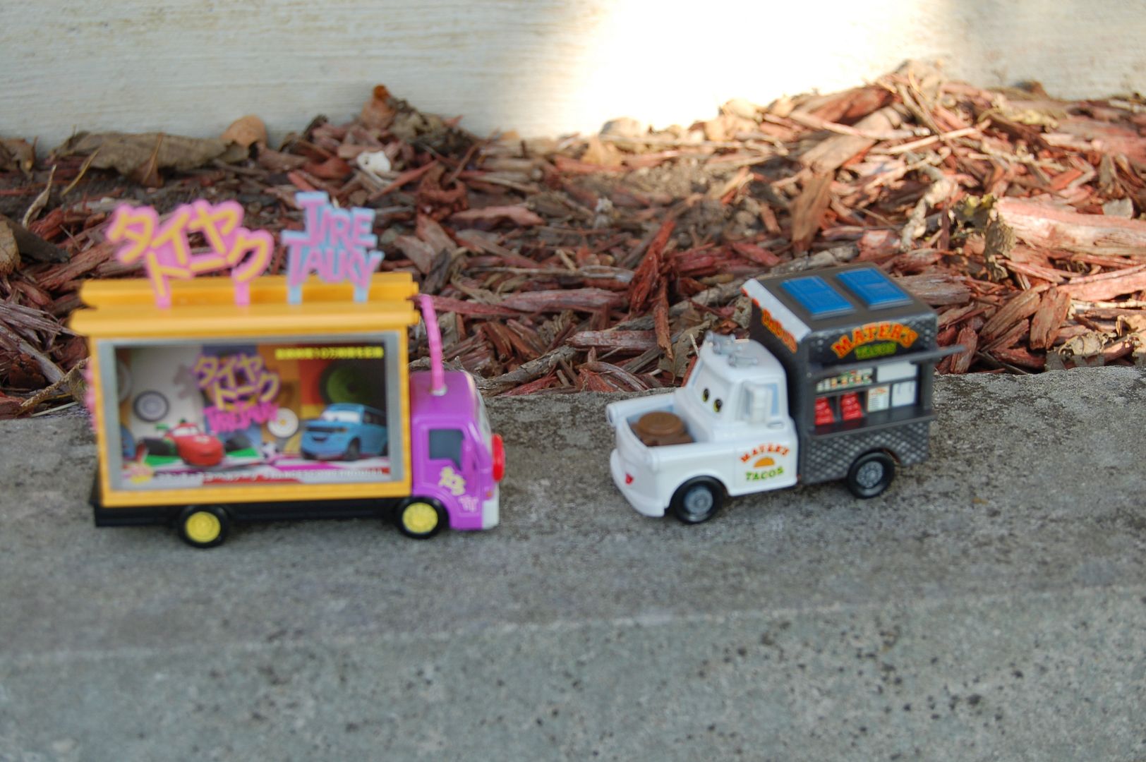 Taia Decotura and Taco Truck Mater now out in Singapore ...